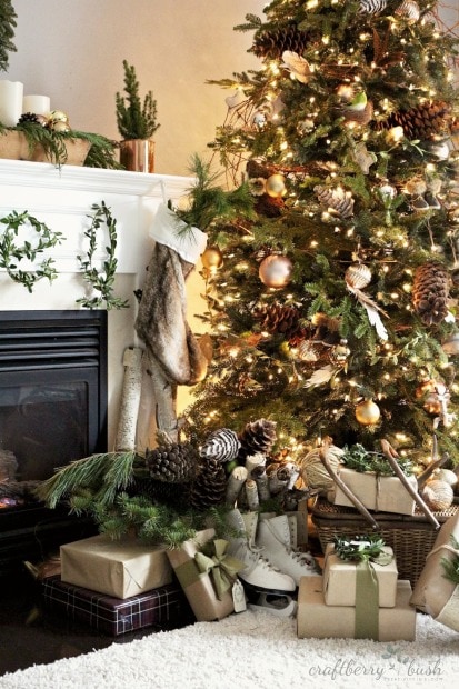 12 Amazing Christmas Trees (And Steal These Tree Decorating Ideas ...