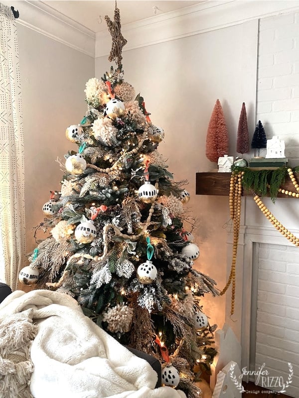 DIY Modern Boho Ornament Tree - Jennifer Rizzo